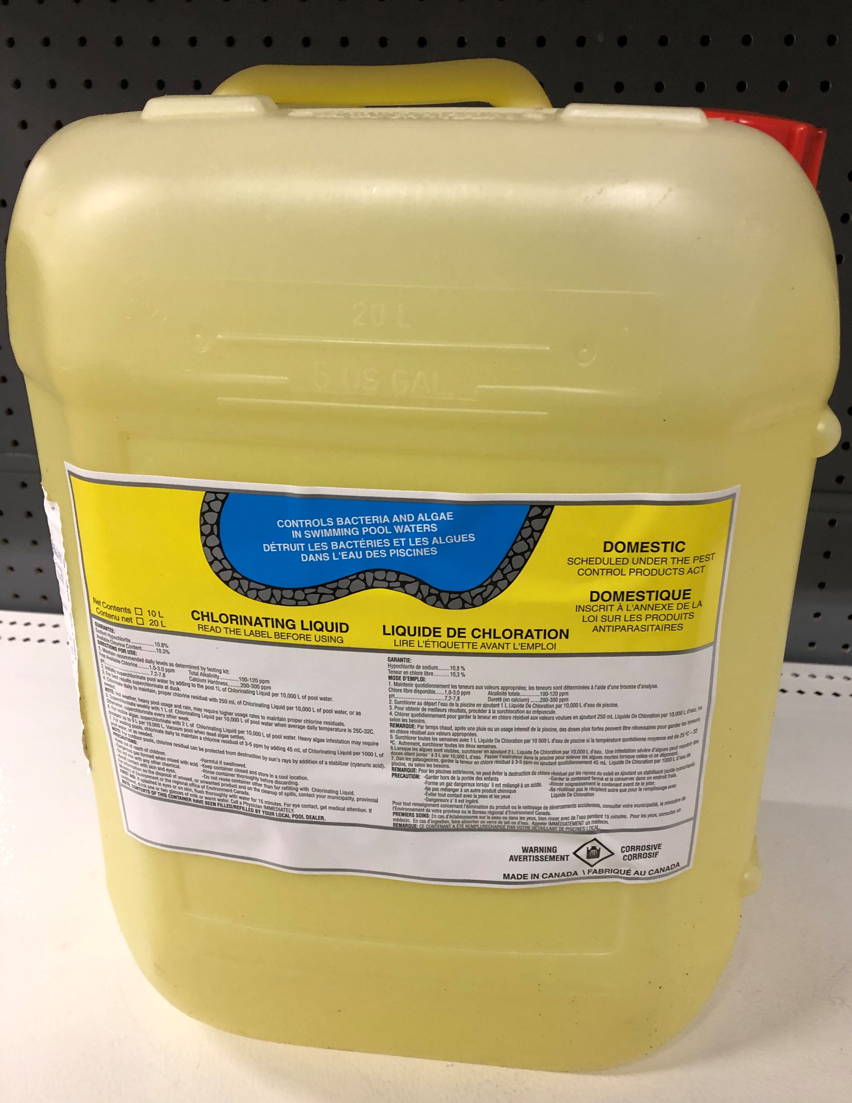 Pool Water Treatment - 20L Liquid Chlorine - Cambridge, Ontario